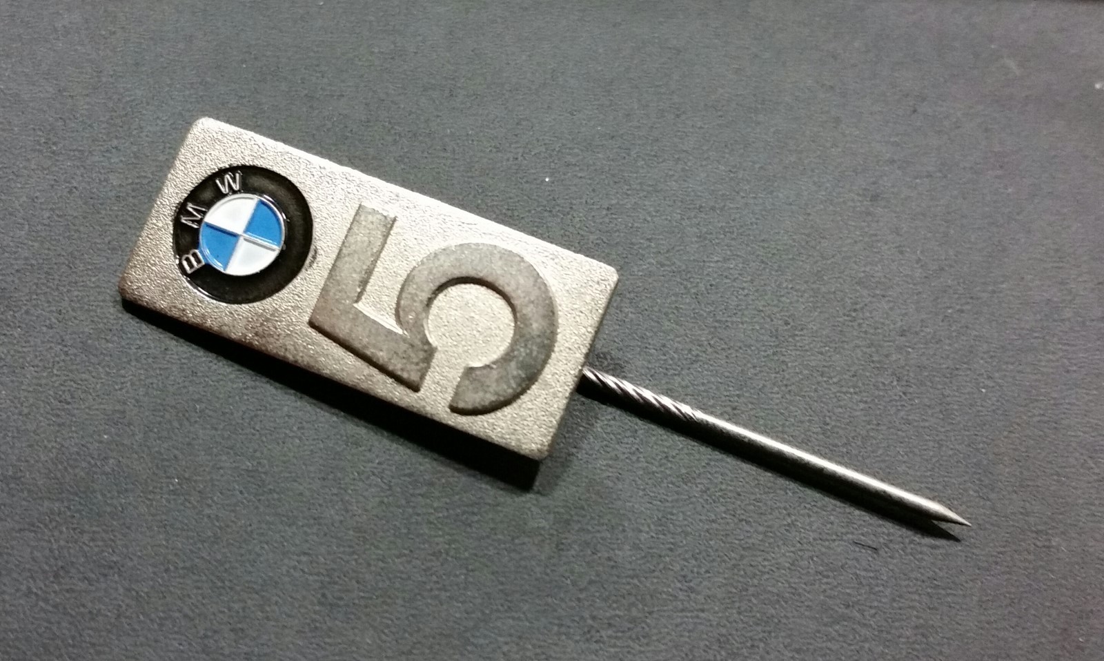 BMW Anstecknadel lackiert 5er 11x25mm alt+original | eBay.de