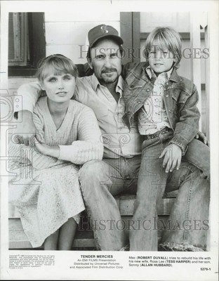 1984 Press Photo Robert Duvall, Tess Harper & Allan Hubbard in "Tender ...