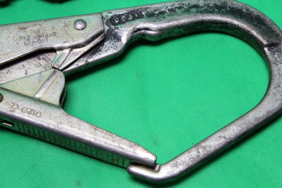 3 Pen Safe PT Locking Safety Hook Safety Harness, Anchor Hooks | eBay