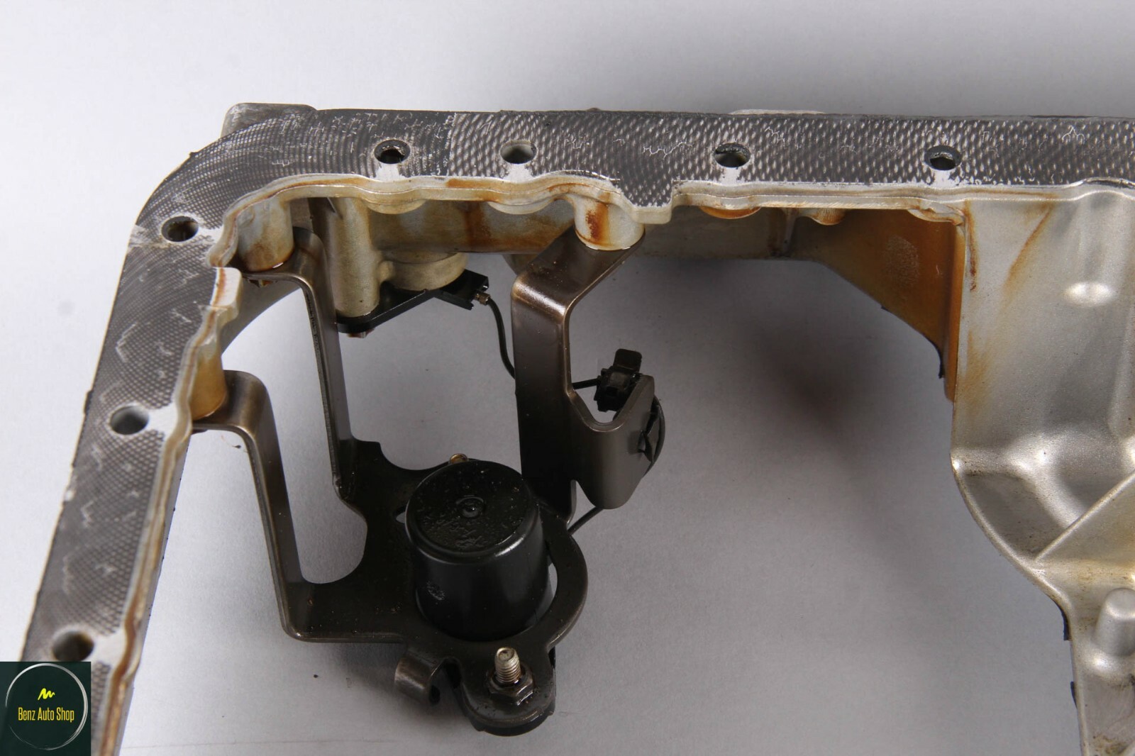 07-11 Mercedes W221 S550 CL550 GL450 Upper Oil Pan Section 2730142202 ...