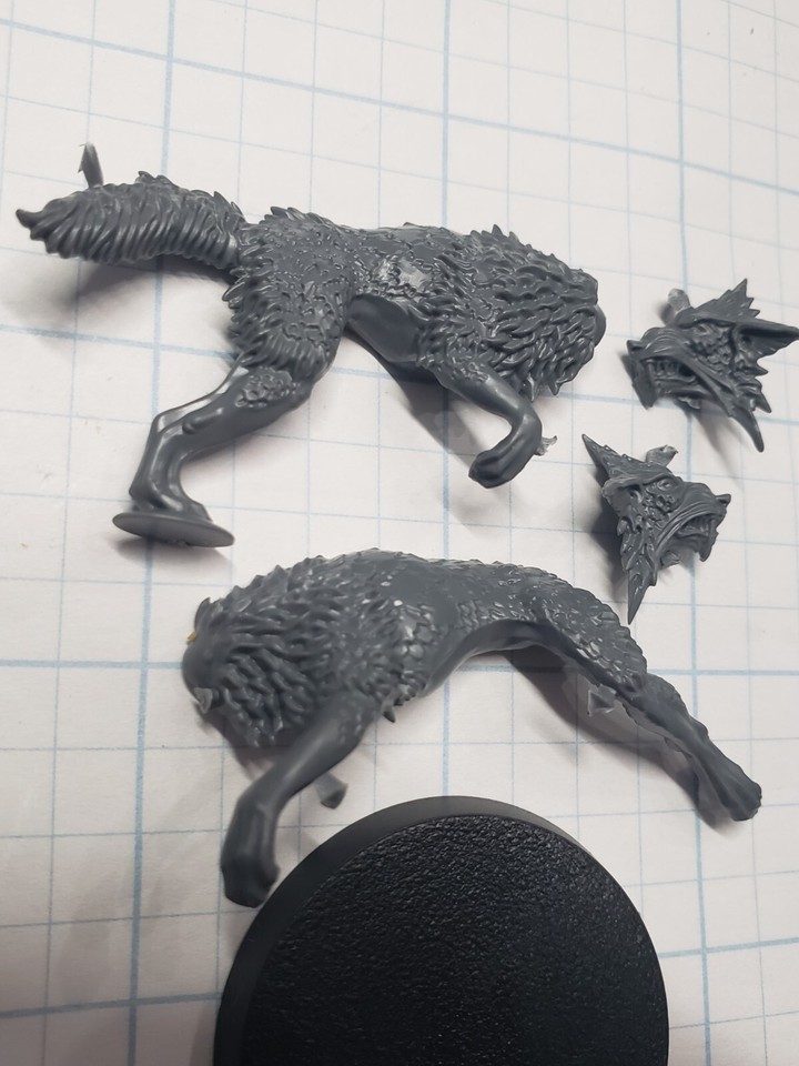 Warhammer 40k Space Wolves Bits Fenresian Wolves Wolf w Base #3A | eBay