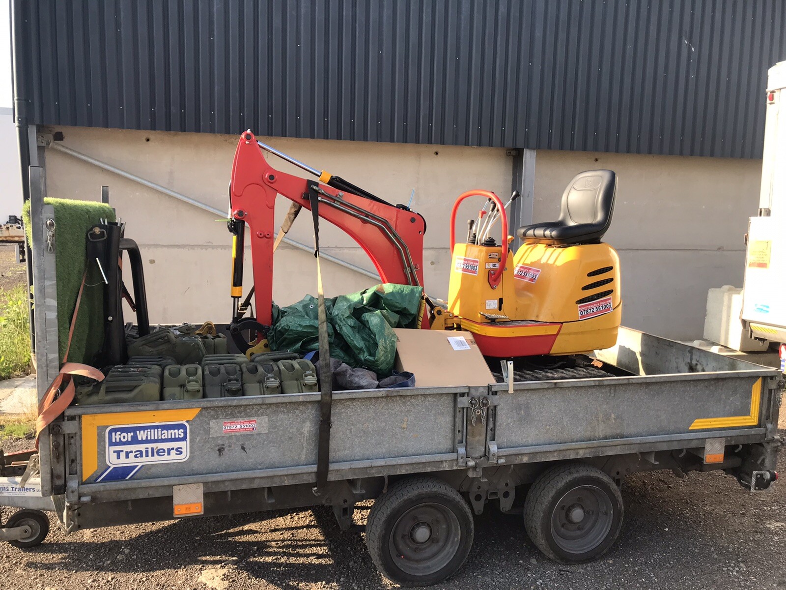 JCB mini digger rental | eBay UK