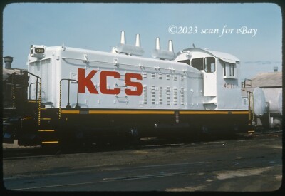 KCS Kansas City Southern SW7 Fresh White Paint Silver Exhaust Orig ...