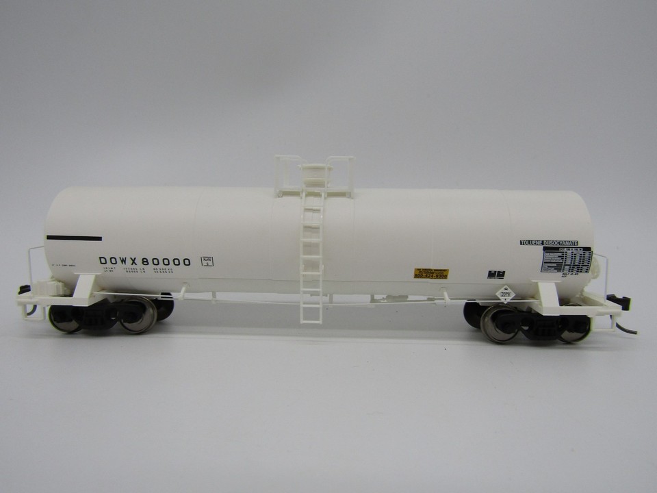 Atlas HO ACF 17,360 Gallon Tank Car - DOWX (Dow Chemical) 80000 | eBay