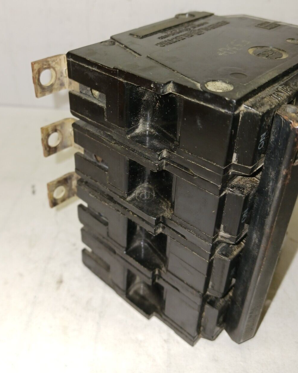 GE 40 AMP SHUNT TRIP CIRCUIT BREAKER 3 POLE 240 VAC THQB32040ST1 | eBay