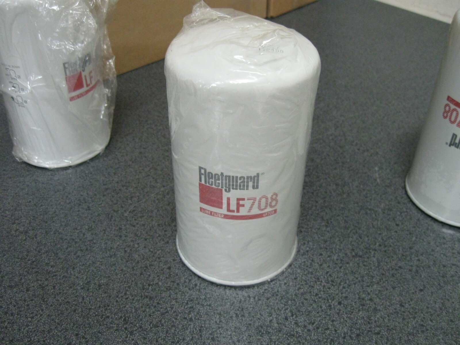 FLEETGUARD LF689 - cross reference oil filters | oilfilter ...