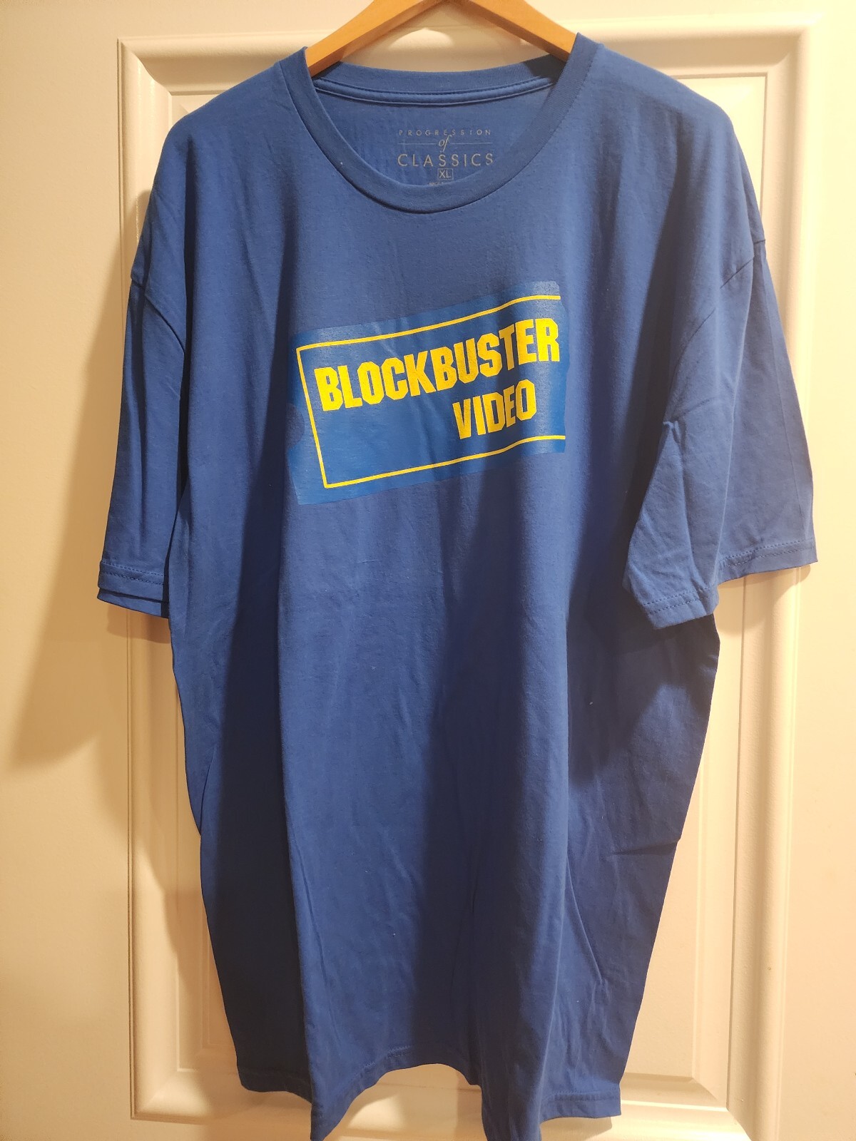 OFFICIAL BLOCKBUSTER VIDEO TEE SIZE MEDIUM | eBay