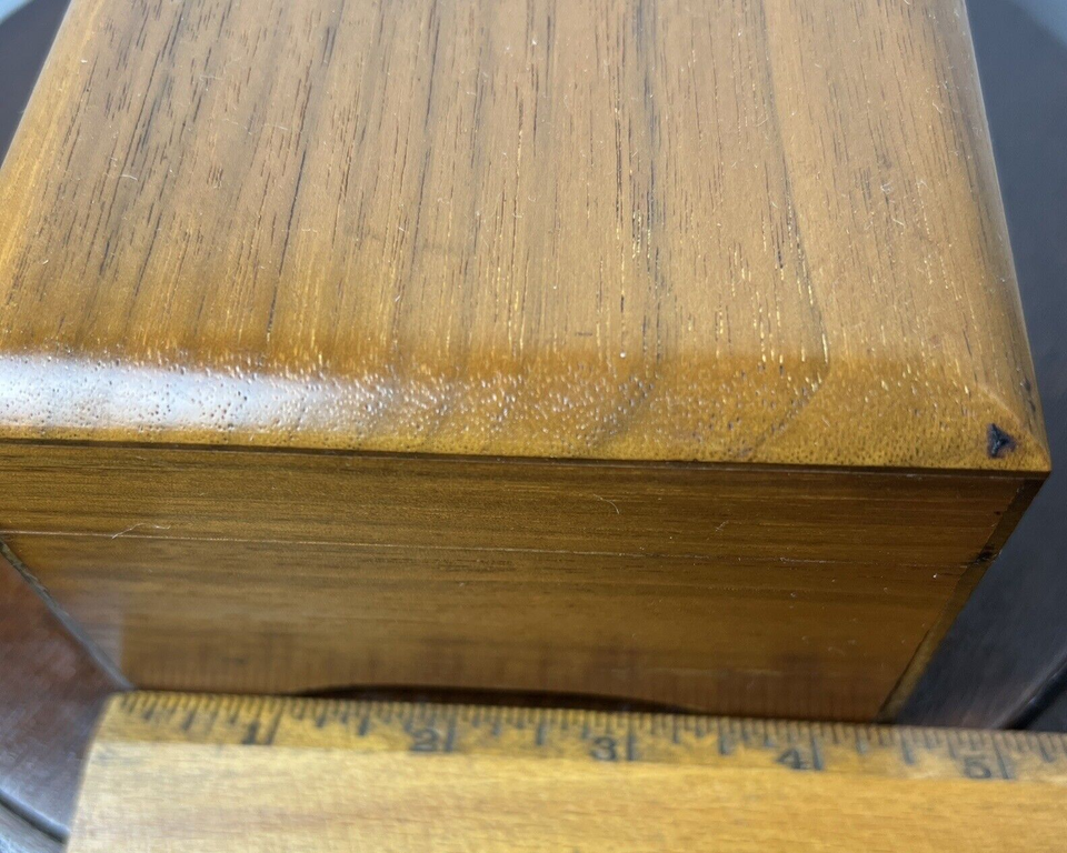 Reuge Hardwood 3/72 3 Songs 72 Notes Swiss Music Box Tchaikovsky VIDEO ...