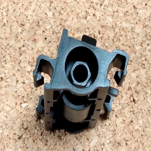 GENUINE LAND ROVER DOOR MOULDING CLIP RANGE ROVER 03-12 DYC000091 | eBay