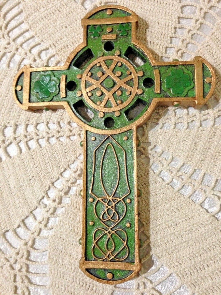 Pictures Of Irish Crosses Celtic Cross Grave Hi Res Stock Photography