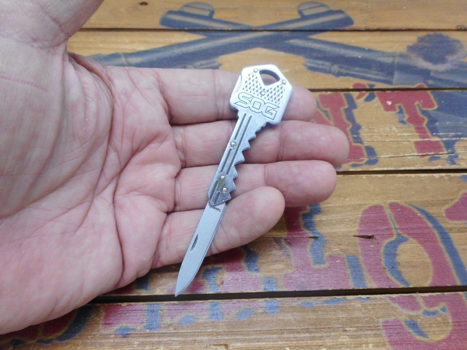 SOG Key Keychain Pocket Knife Lockback Plain Edge Blade Silver | eBay