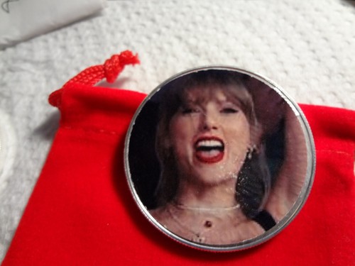 Taylor Swift - American Silver Eagle Limited Edition 1oz. .999 Silver ...