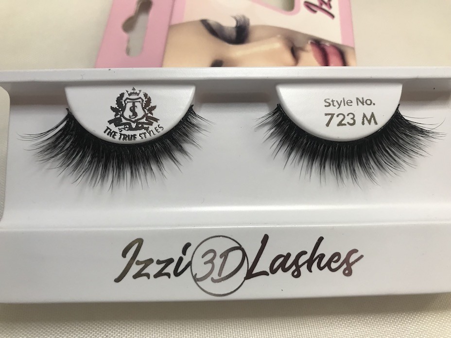 IZZI 3D LASHES LIGHT & SOFT AS A FEATHER LUXURY 3D LASHES #723 M HUMAN ...