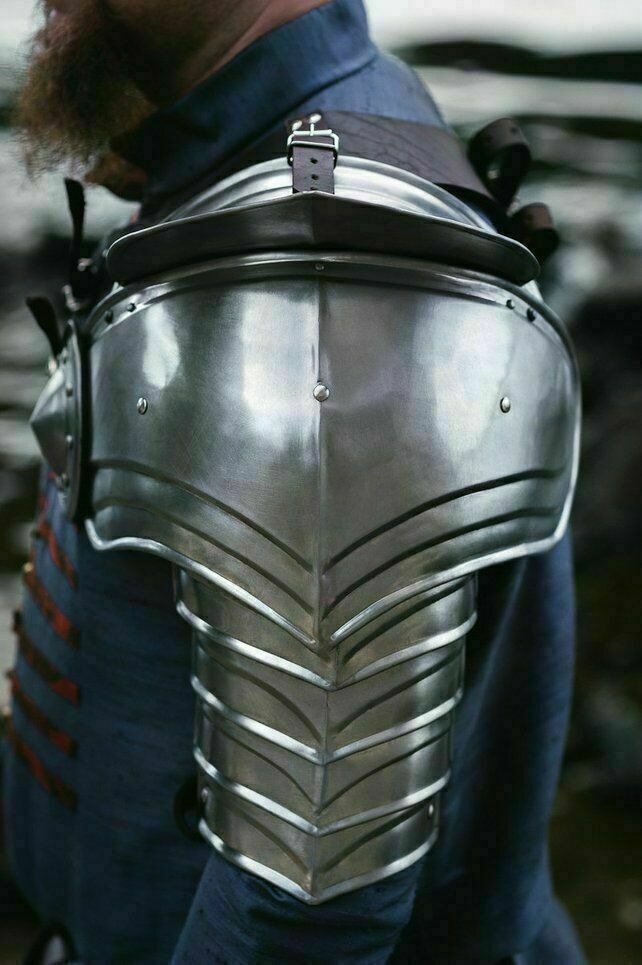 Medieval Single pauldron shoulder armor for warrior or Dark souls ...