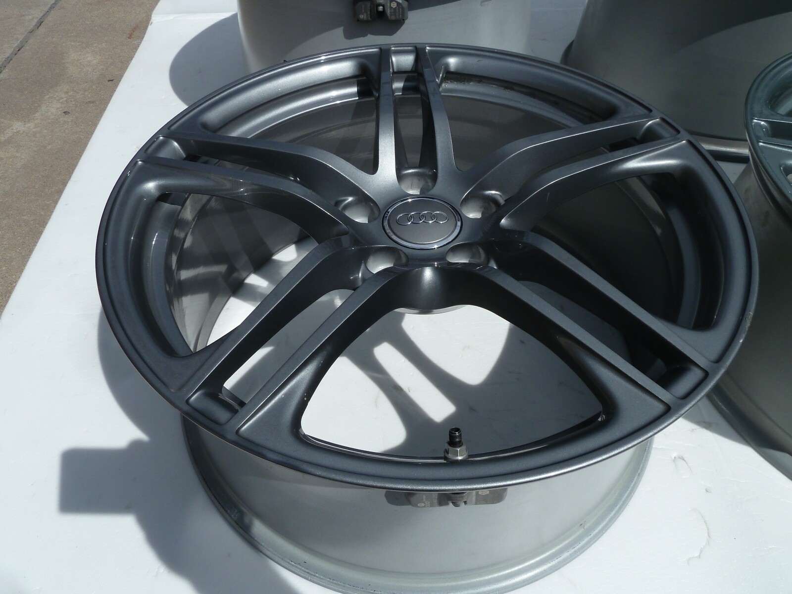 12 Audi R8 V10 GRAY FACTORY 4 WHEELS OEM RIMS 5 Split spoke 19" Inch 8. ...