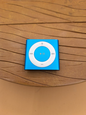 Apple iPod shuffle 4th Generation 2GB - Light Blue - Unable To Test | eBay