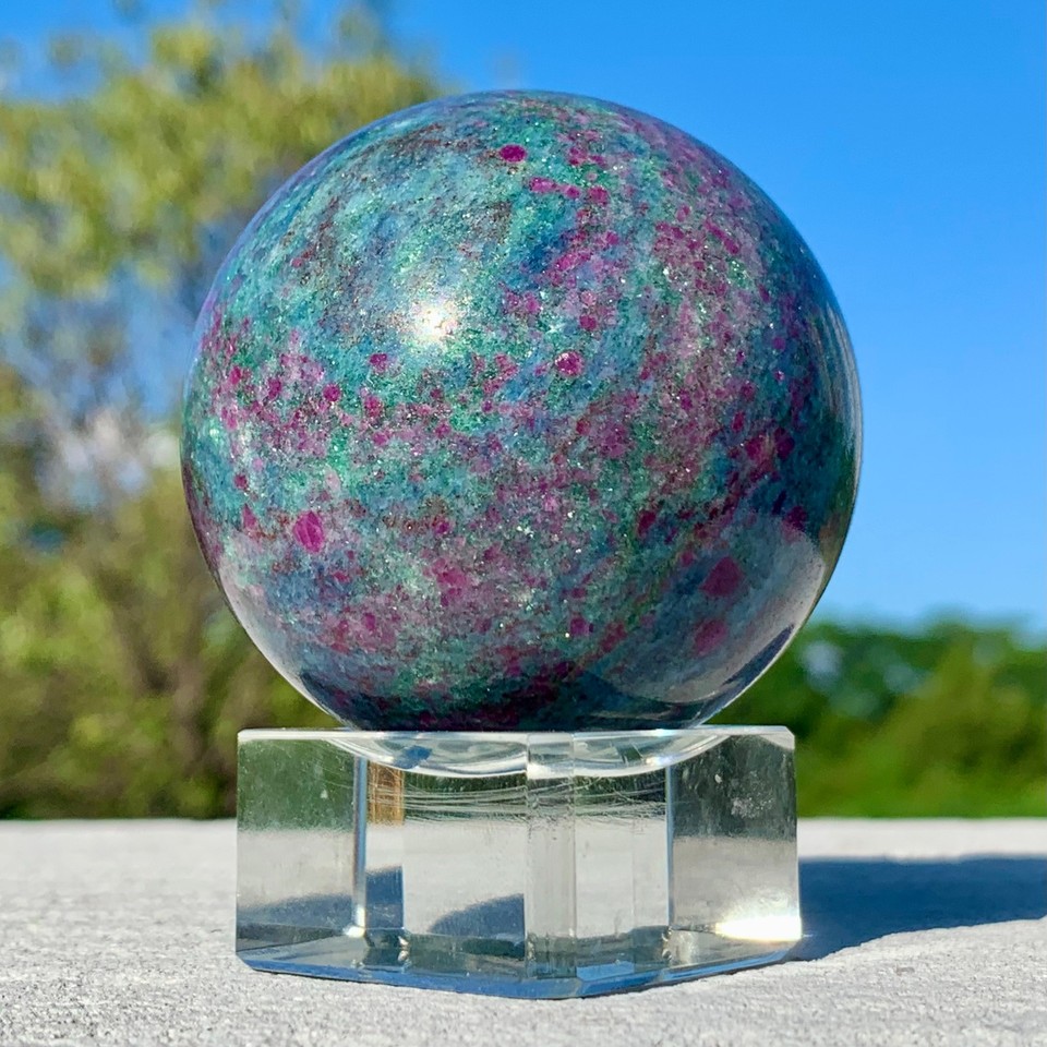 290G Natural Blue Sapphire And Ruby Sphere fluorescence effect Reiki ...