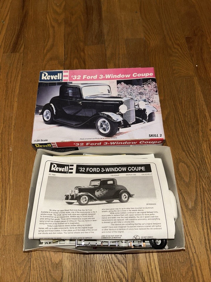 Revell '32 Ford 3 Window Coupe 1:25 Car Model Kit 85-7605 Open Box | eBay