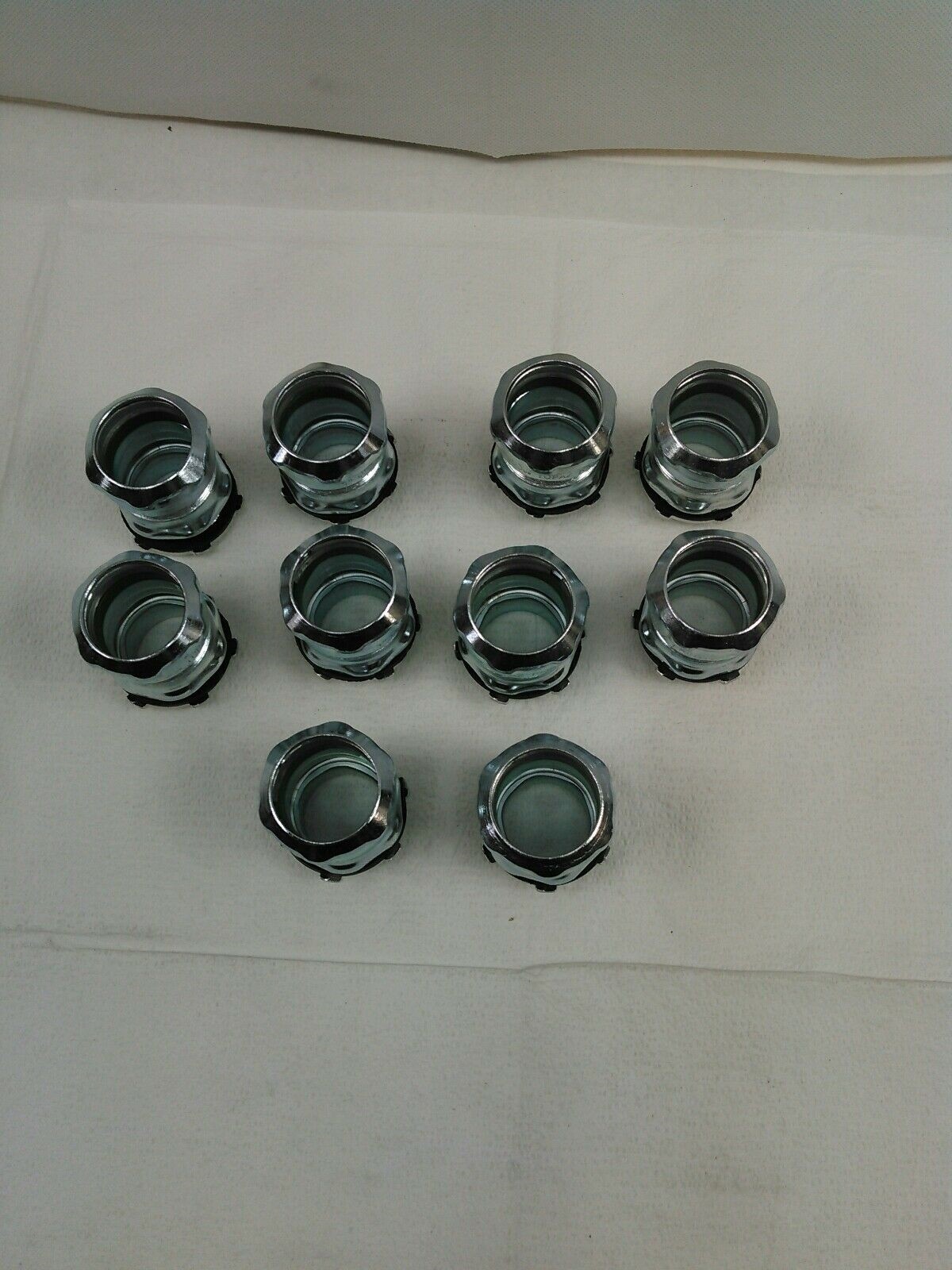 Topaz 653SRT Zinc Plated Steel Raintight EMT Compression Connector 1 ...