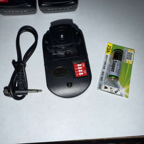 Remote Speedlite Flash Trigger Universal for DSLR + 3 Remote Triggers ...