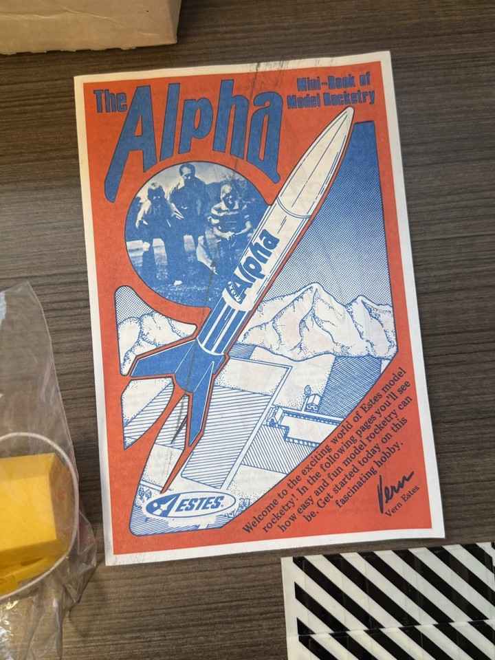 ESTES FLYING MODEL ROCKETS OPERATIONS RANGE BOX - *SOLD AS SEEN* SABRE ...