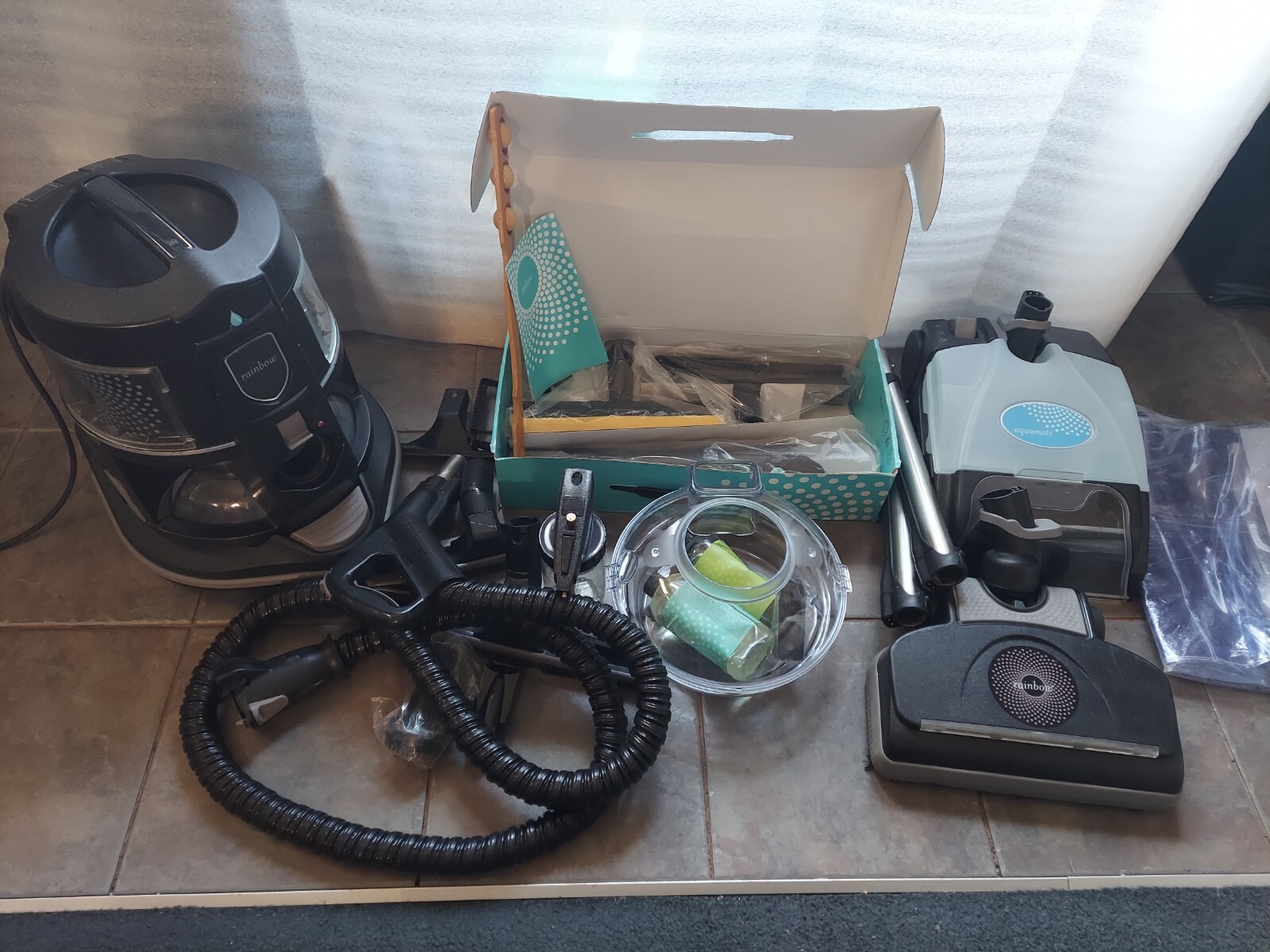 Rainbow E2 Black Model Aquamate,rainjet New In the Box attachments.lots ...