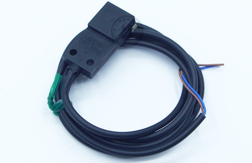 SUNX GXL-15FU Inductive Proximity Sensor - 15mm Wide Micro-Size - 4mm ...