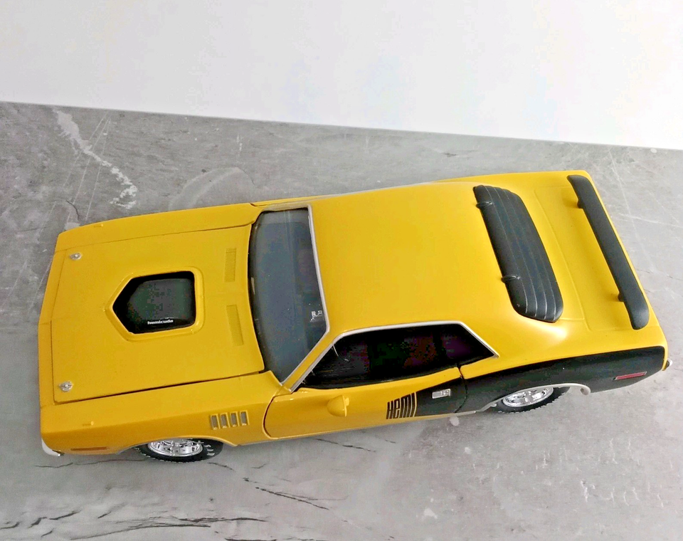 1971 Plymouth Hemi Cuda - Yellow - 1:24 -Diecast - Hawk/Washington Mint ...