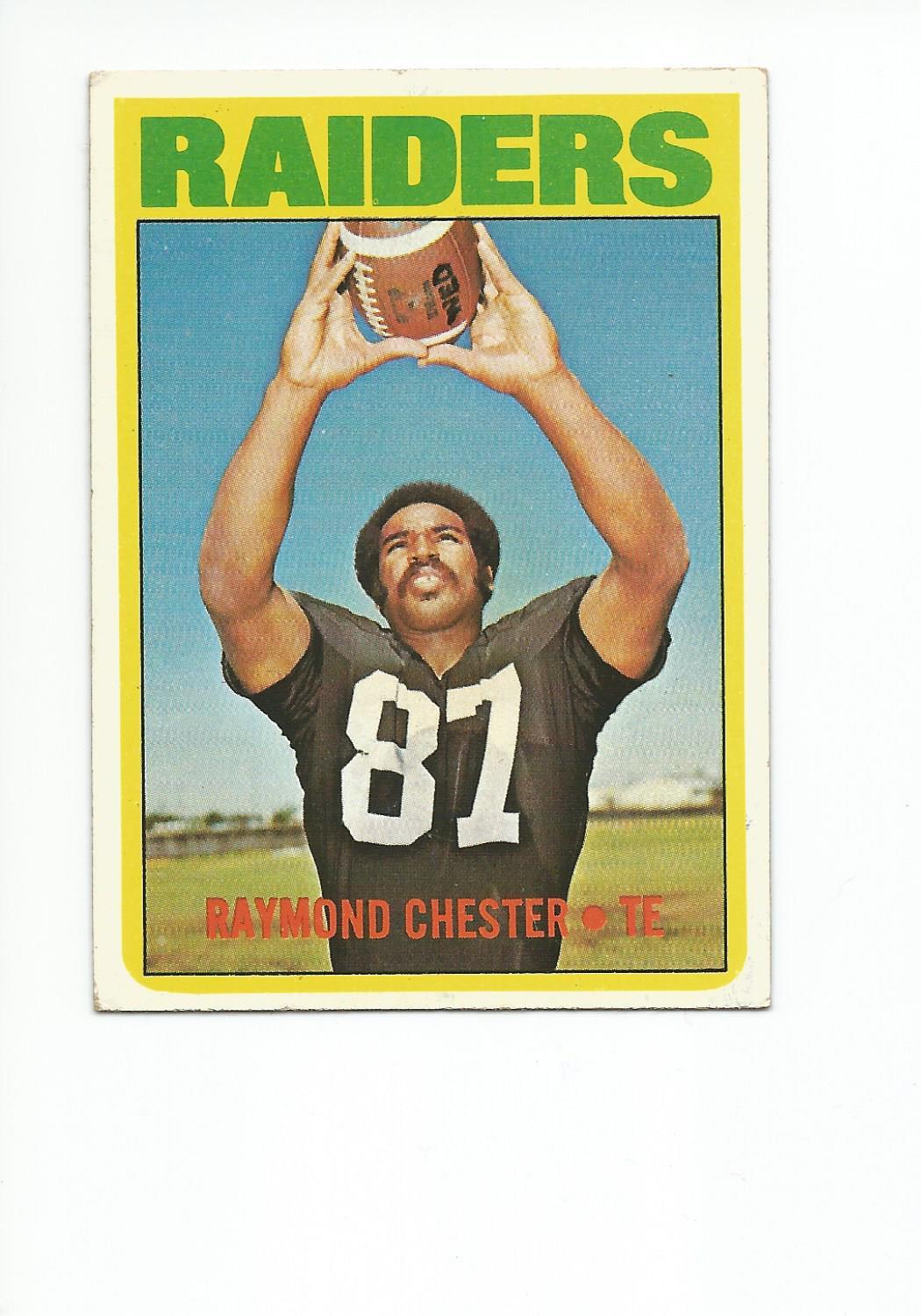 RAYMOND CHESTER 1972 Topps Football ROOKIE card #143 Oakland Raiders ...