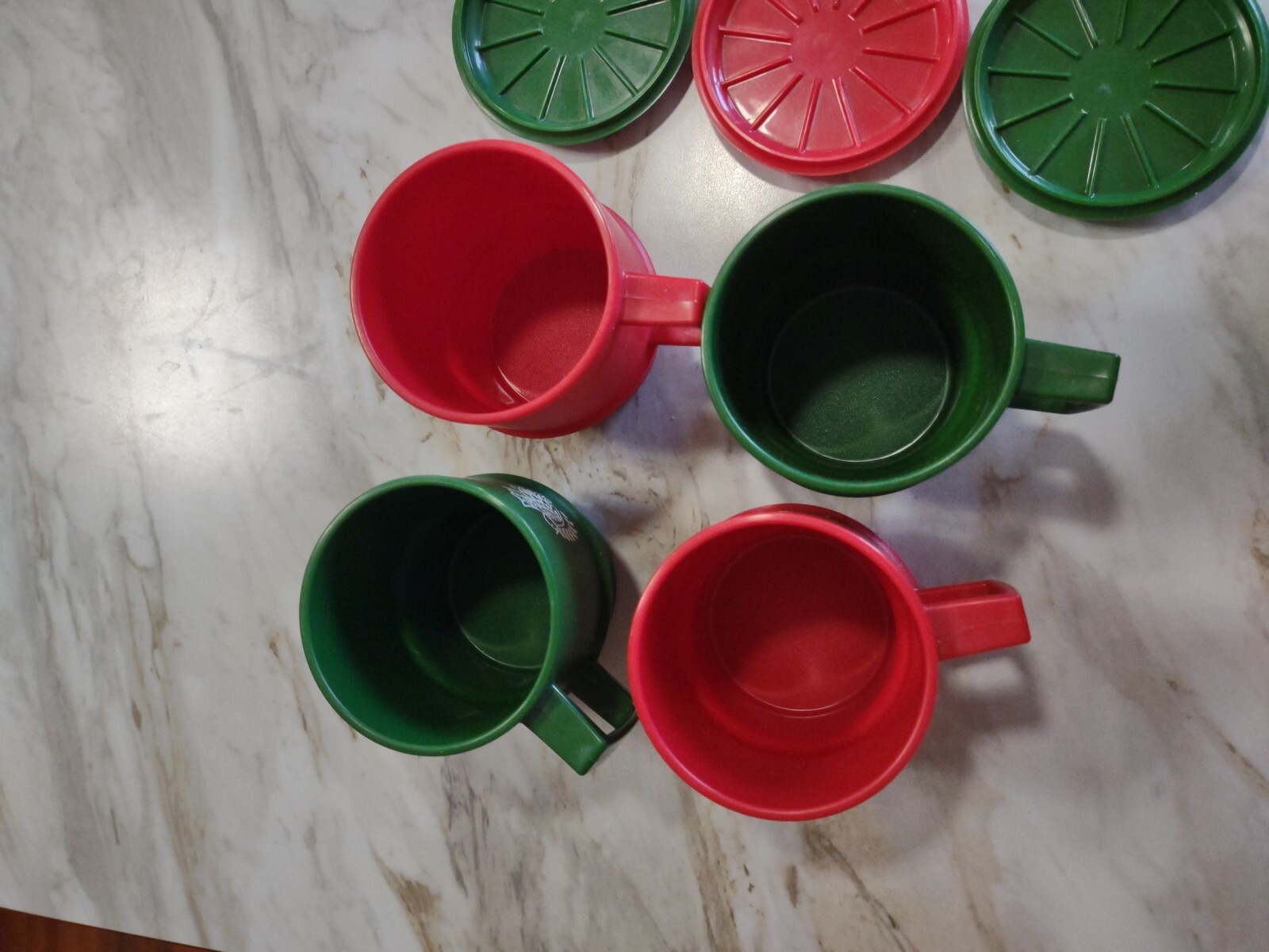 4 Vintage Tupperware Christmas Mugs w/ 4 Coaster Lids Red & Green | eBay