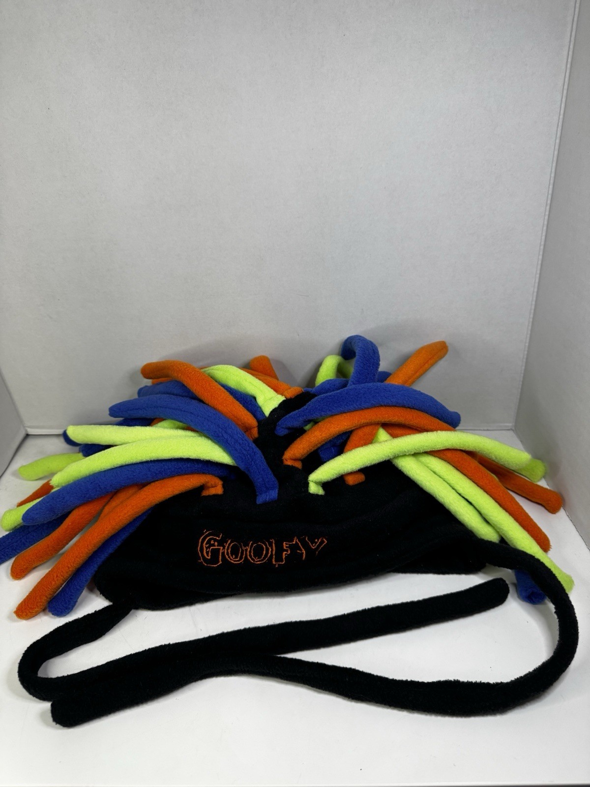 Disneyland Resort Goofy Dreadlocks Dreads Fleece Winter Hat Beanie ...