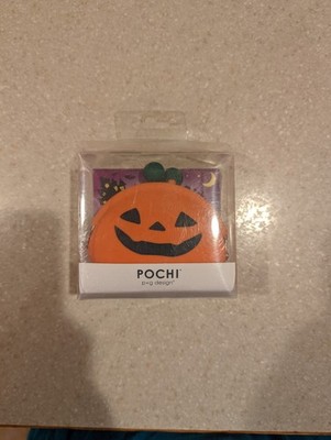 New in box Pochi P+g design pumpkin jack o lantern small silicone coin ...