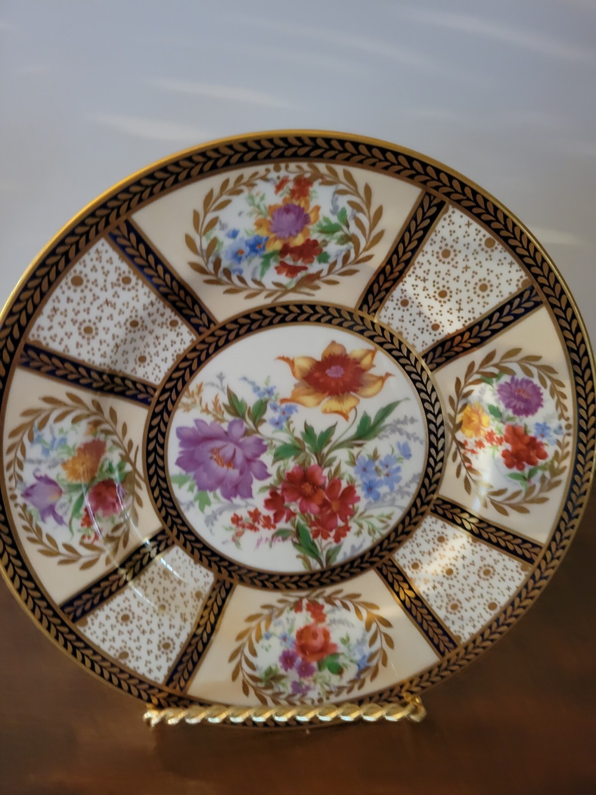 Reproduction made for her majesty Queen Mary Paragon fine bone China ...