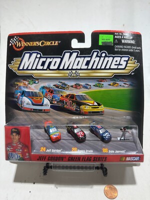 Micro Machines Winner's Circle Jeff Gordon Green Flag Series 3 Car Set ...