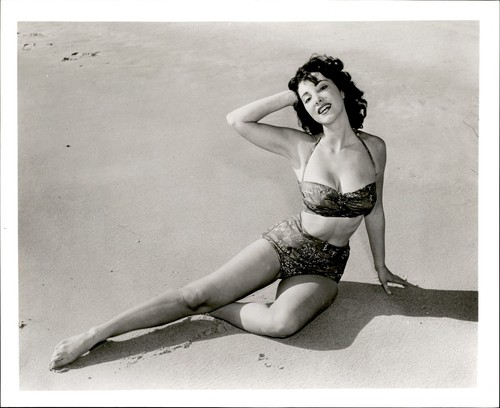GA280 Approx 1950s Original K&F Photo LEGGY BIKINI MODEL POINTED TOES PIN-UP | eBay