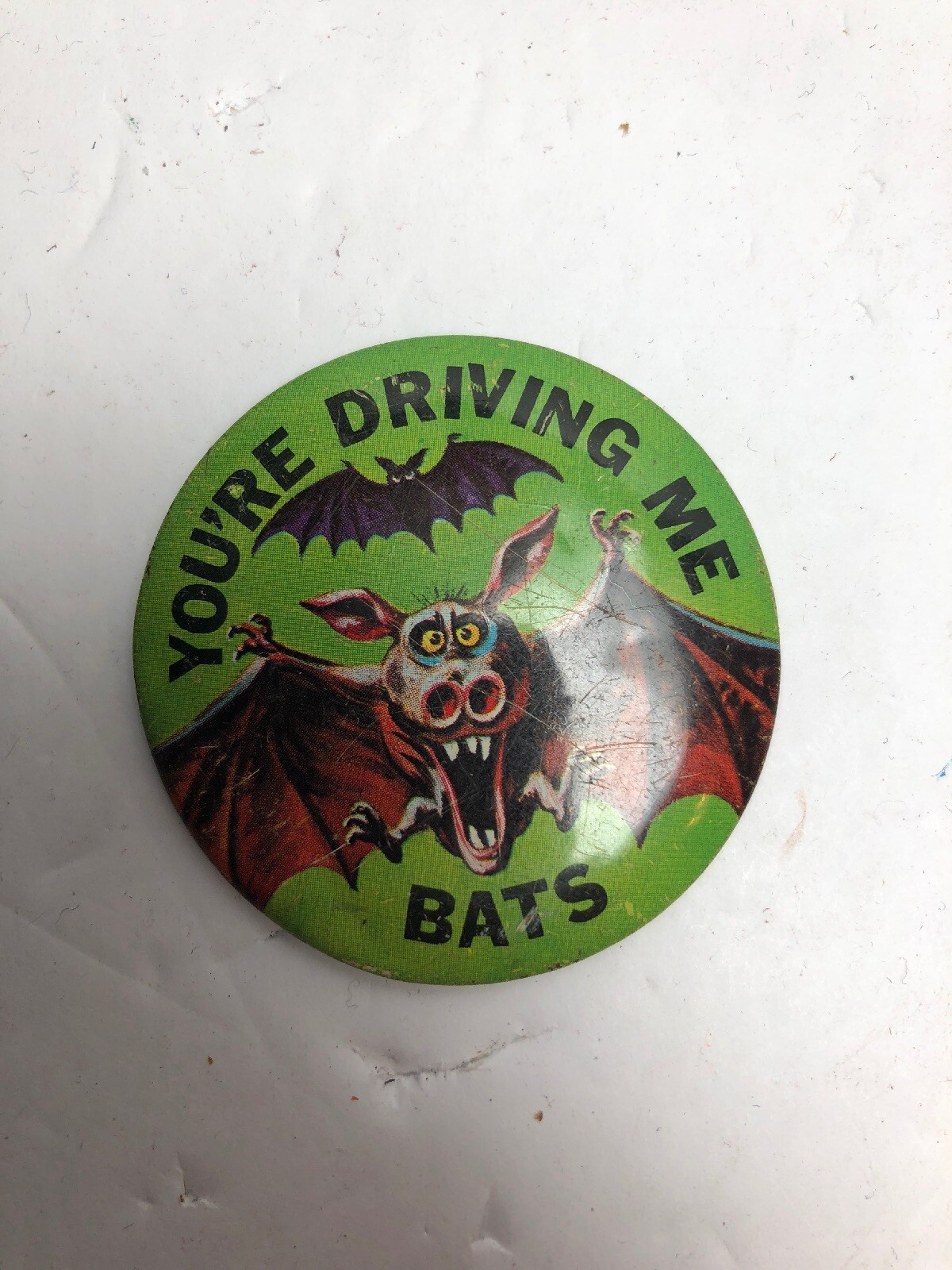 '66 TOPPS UGLY BUTTON LITHO MONSTER DRIVING ME BATS HORROR 2" PINBACK ...