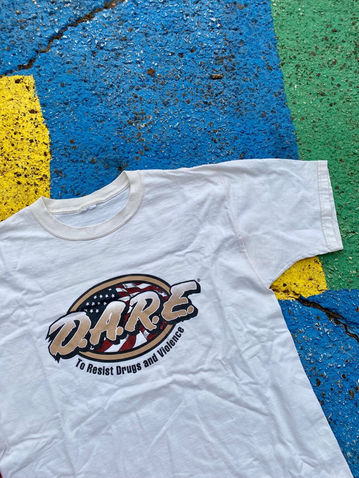 Vintage 90s/Early 2000s DARE Resist Drugs and Violenc… - Gem