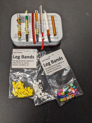 Lot Of Over 100 Aluminum And Split Plastic Leg Bands Finches Zebras ...