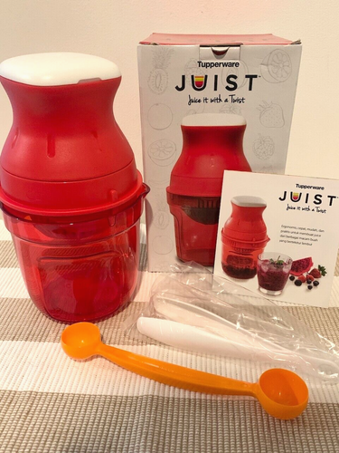 TUPPERWARE JUIST Hand Juicer with a Twist PLUS 2 bonus tools 500ml ...