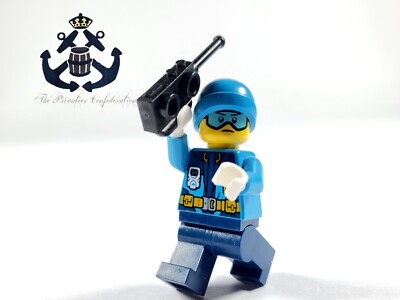 LEGO 2018 CITY Minifigure Arctic Explorer Beanie & Ski Goggles cty0903 ...