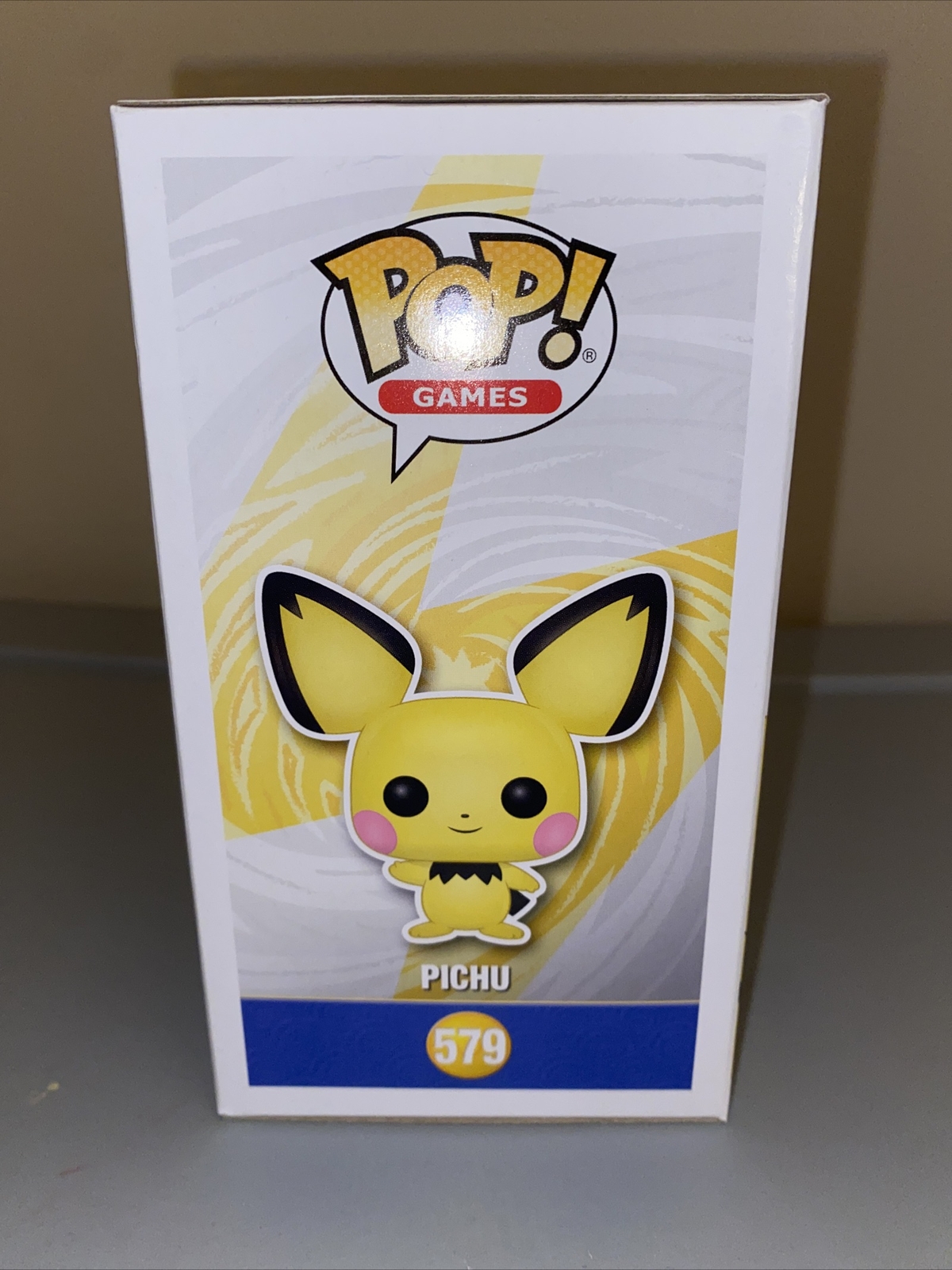 Funko Pop! Pokémon 579 Flocked Pichu Anaheim WonderCon Exclusive ...