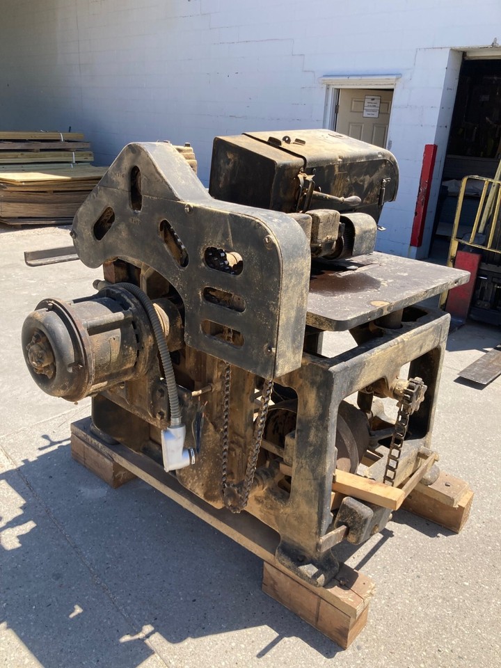 Vintage Power Fed Rip Saw, American Woodworking Machinery Co. Shop No ...