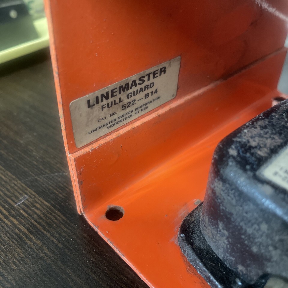 Clipper 88 Foot Switch LINEMASTER Full Guard 522-B14 | eBay