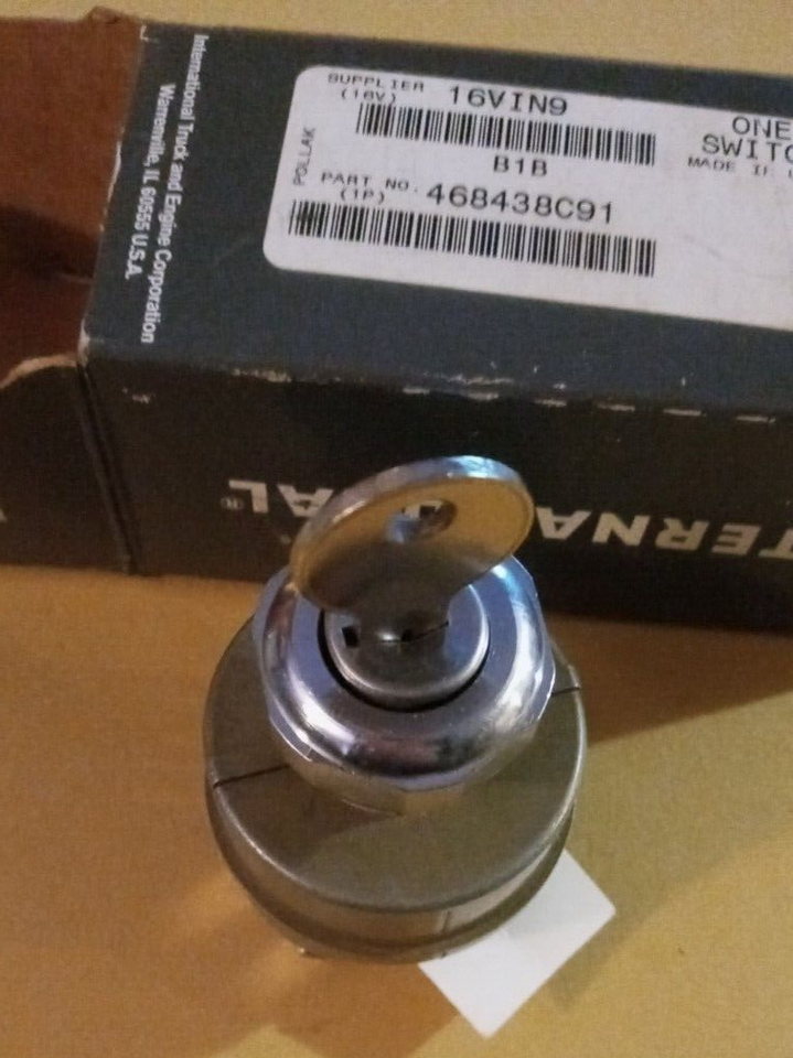 Genuine International Switch ASSY IGN & Starter 468438C91 OEM Ignition ...