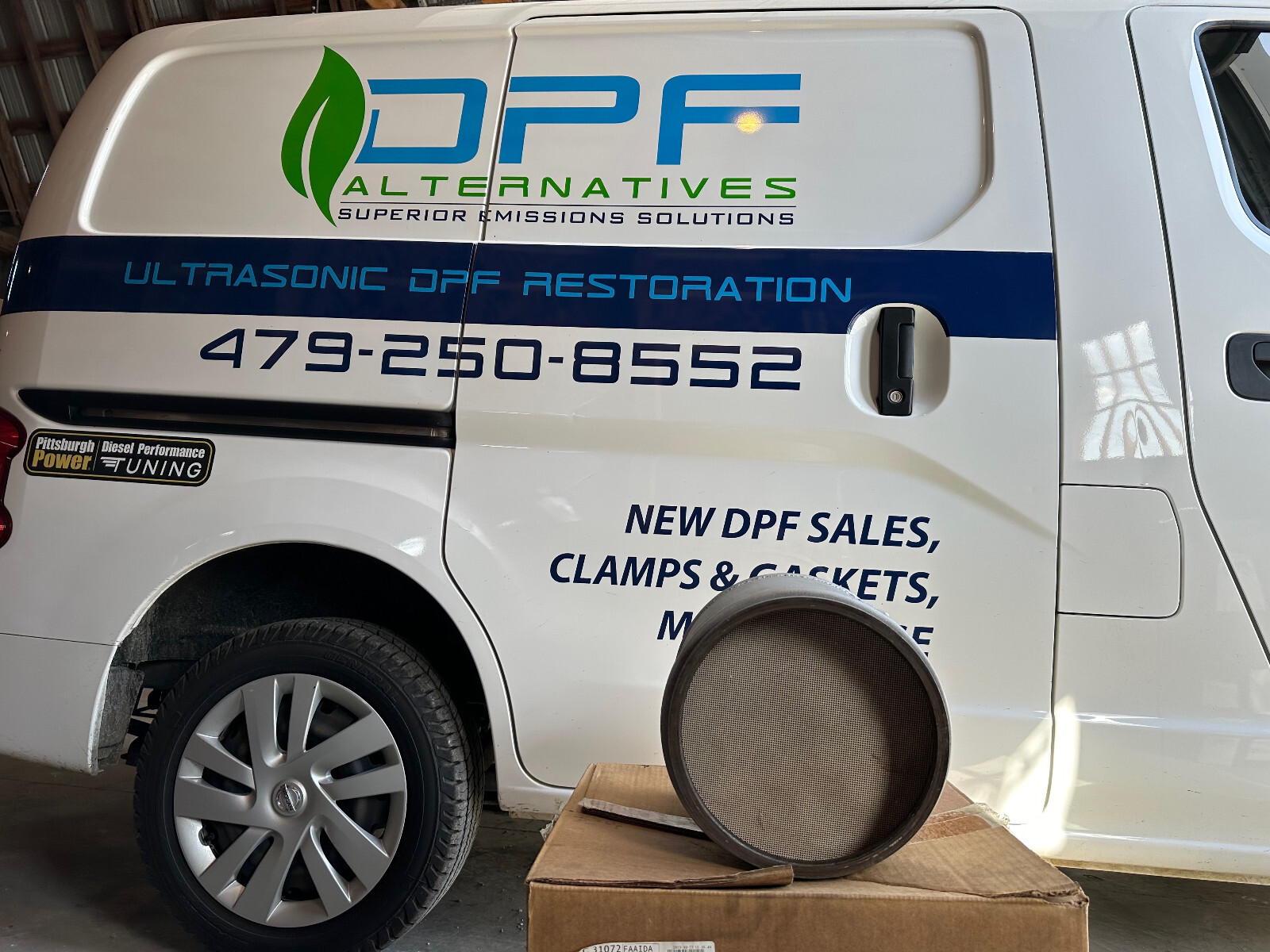 1 set of Refurbished Detroit DPF filter Kit includes clamps Part # ...