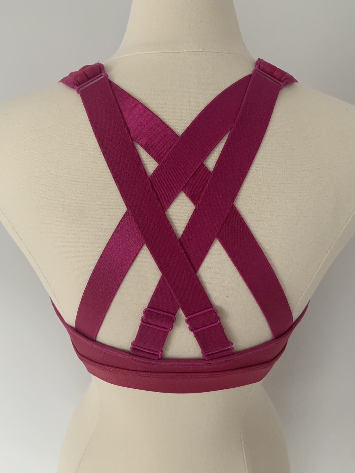 Fabletics Med Belle Iridescent Fuchsia Pink High Impa… - Gem