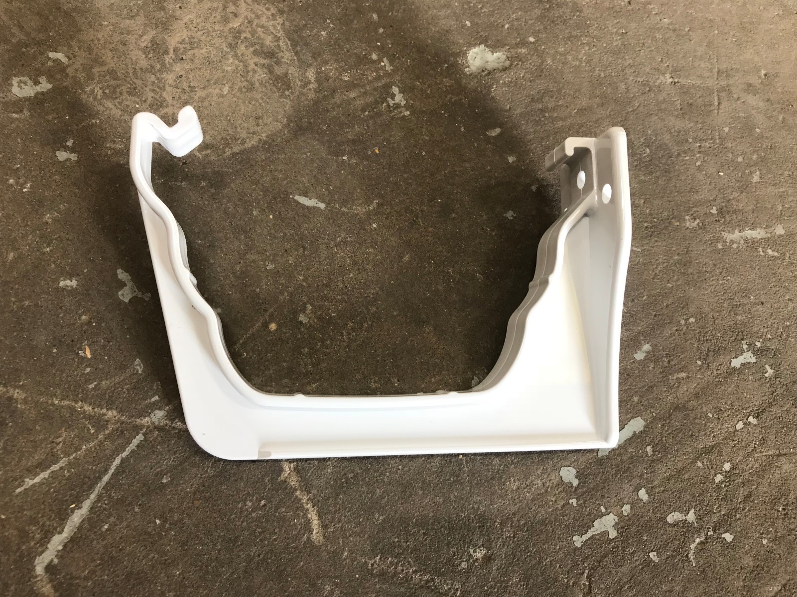 uPVC White OG Ogee Gutter Brackets Pack of 10 - Freefoam | eBay UK