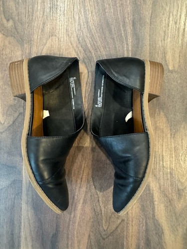 Universal Thread Women's Black Almond Toe Slip-On Wenda Cut Out Bootie ...