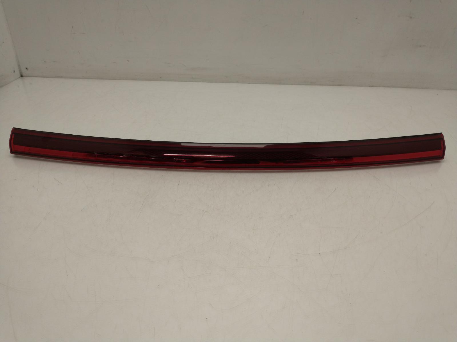 2018 Kia Sportage Mk4 Centre Rear Tailgate Reflector Strip 87310-f1500 ...
