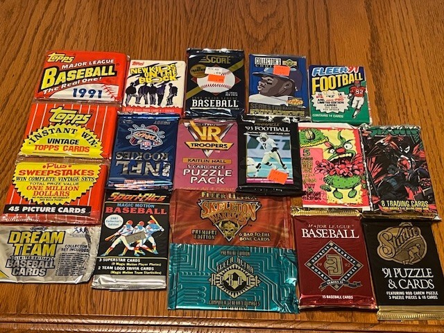 HUGE SPORT & NON-SPORT SEALED PACKS LOT OF (16) TOPPS FLEER SCORE 90'S+ ...